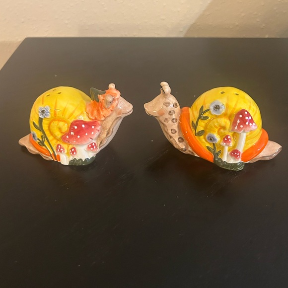 Blue Sky | Kitchen | Blue Sky Snail Salt And Pepper Shakers | Poshmark